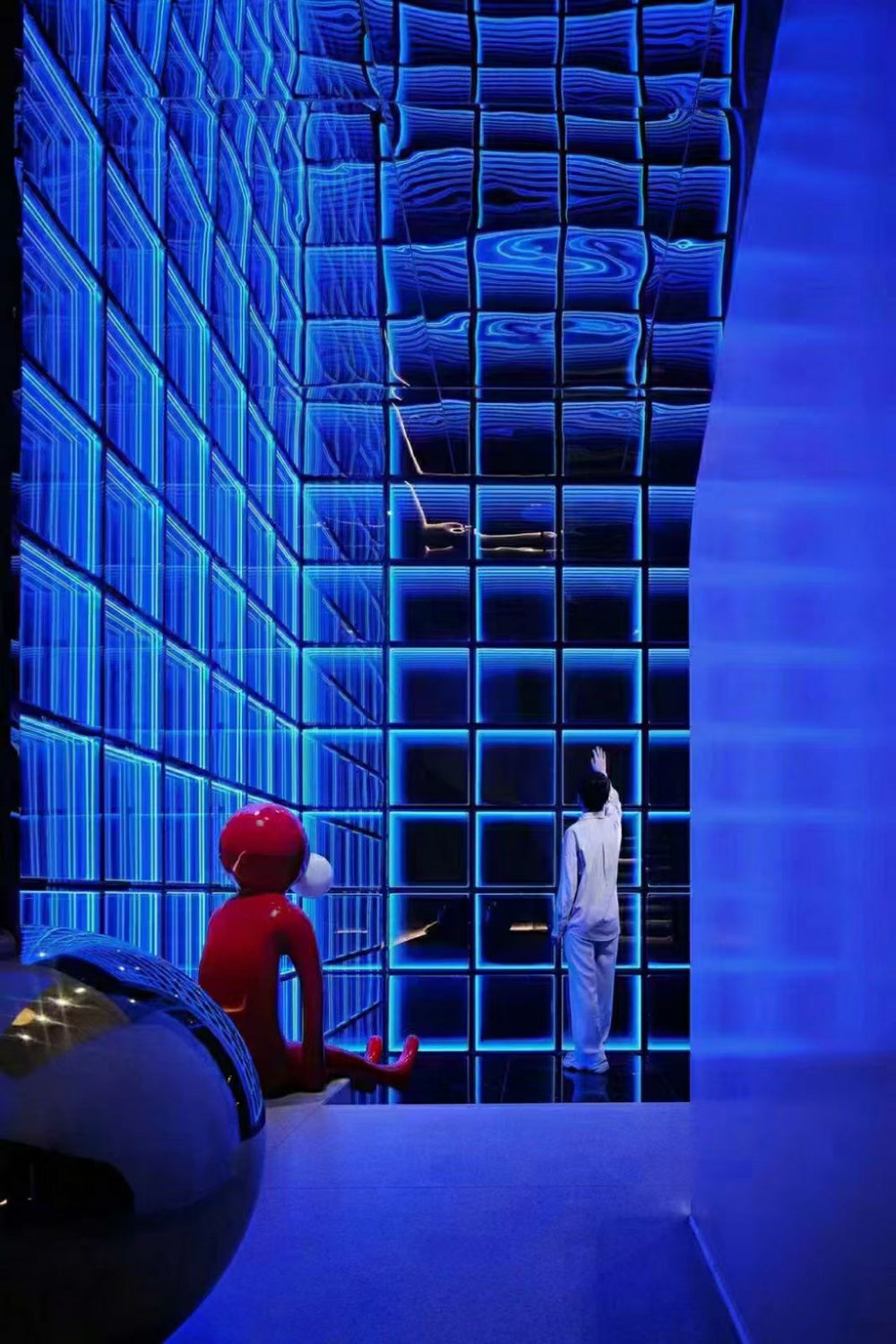 Deep Mirror – STARMAXDESIGN